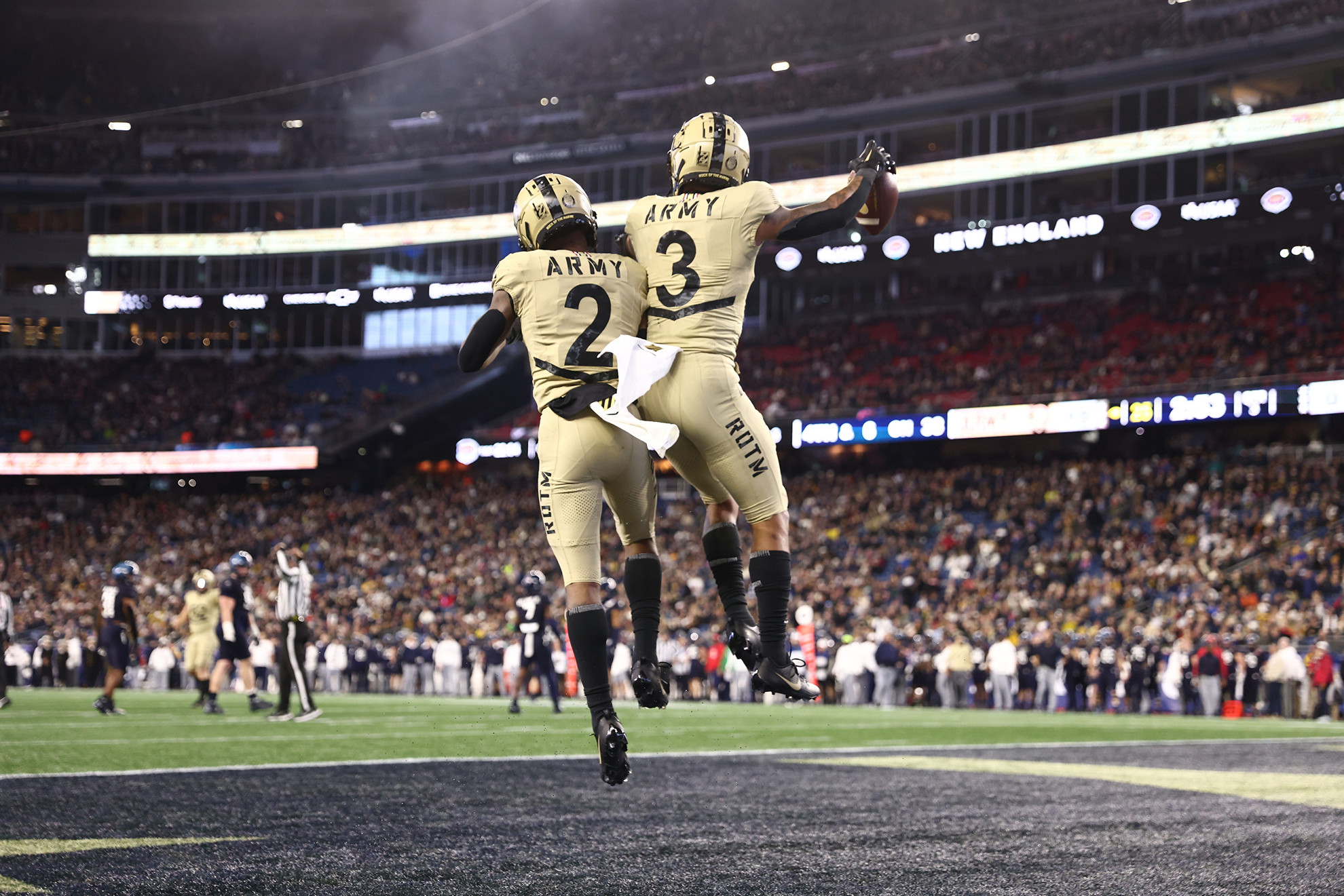 Army Holds Off Navy to Win the 2023 Army-Navy Game presented by USAA ...