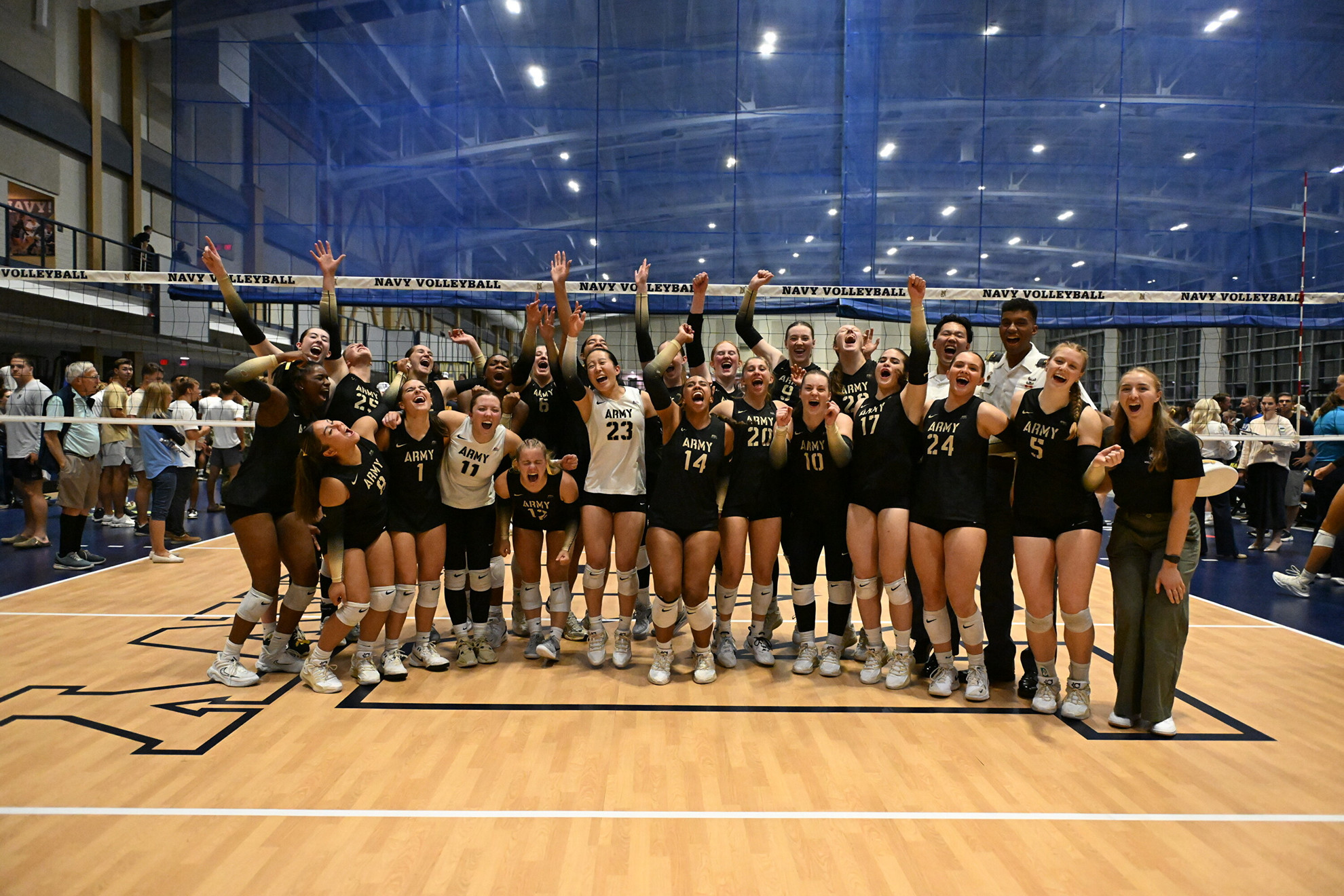 Army Volleyball Claims First Star of the Season - Army Navy Game